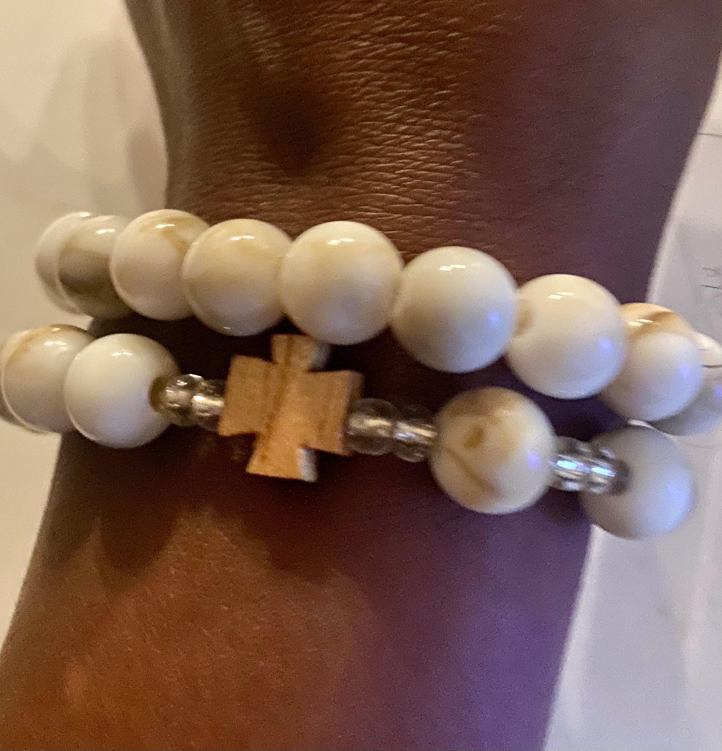 1 Rosary Bracelet with a wooden cross – www.immaculee.com